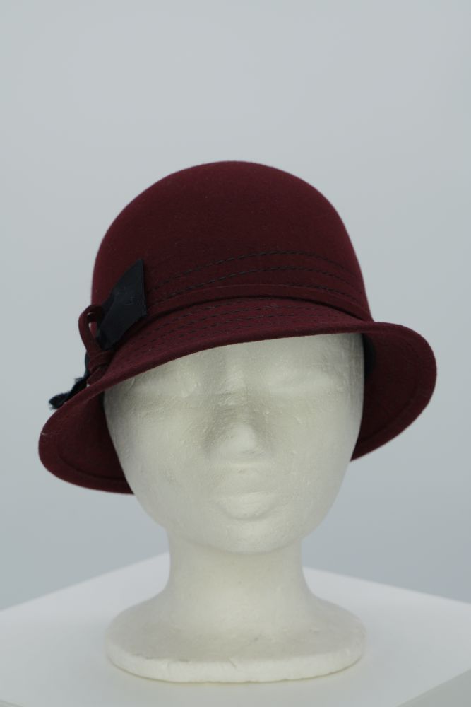 Filzhut “stitches“ bordeaux – La Modiste Sandra Ullmann